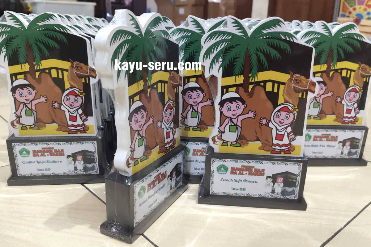 Pembuatan Plakat Manasik Haji Untuk RA Al-Hakim Tangerang - Kayu Seru